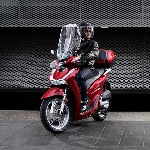 Panoramica - SH125i - Scooter - Gamma - Moto - Honda