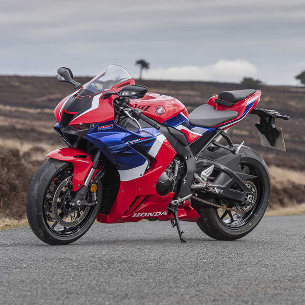 Panoramica - CBR1000RR-R Fireblade - Supersportiva - Gamma - Moto - Honda