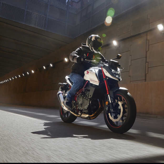 Promo Hornet - Moto - Honda
